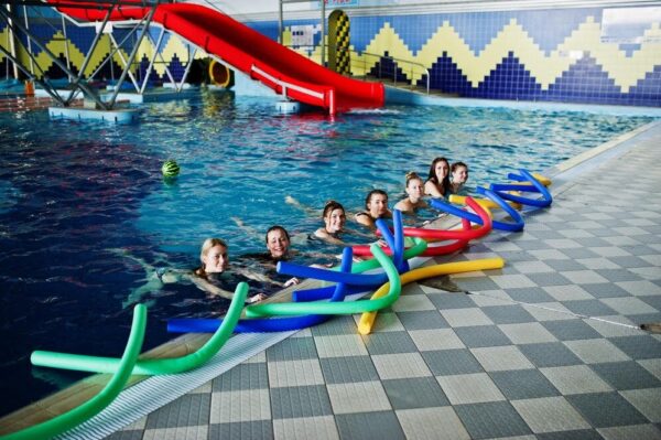 25 Best Swimming Pool Games To Play With Your Family And Friends