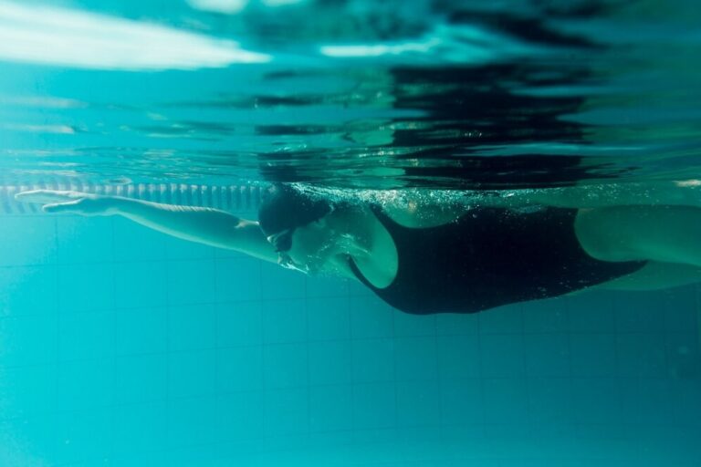 What Is Sculling In Swimming? 4 Techniques To Swim Faster