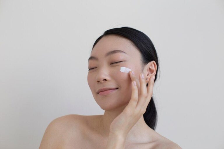 13 Pre And Post Swimming Skin Care Tips For Healthy Skin